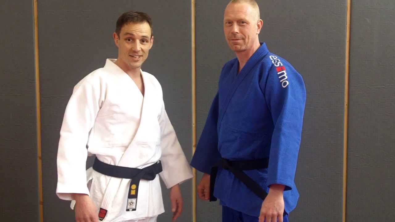 Essimo | judopak Ippon - Judowinkel.nl - YouTube