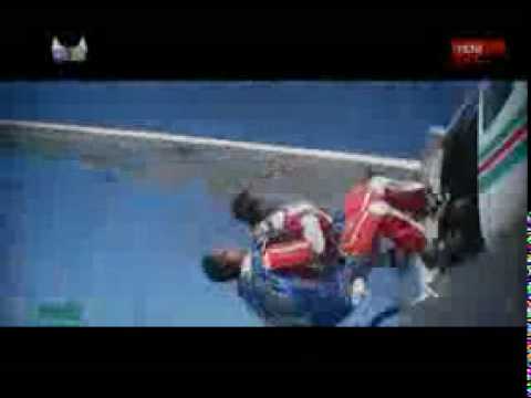Mustafa Sandal - Demo  Yeni Klip 2010.avi