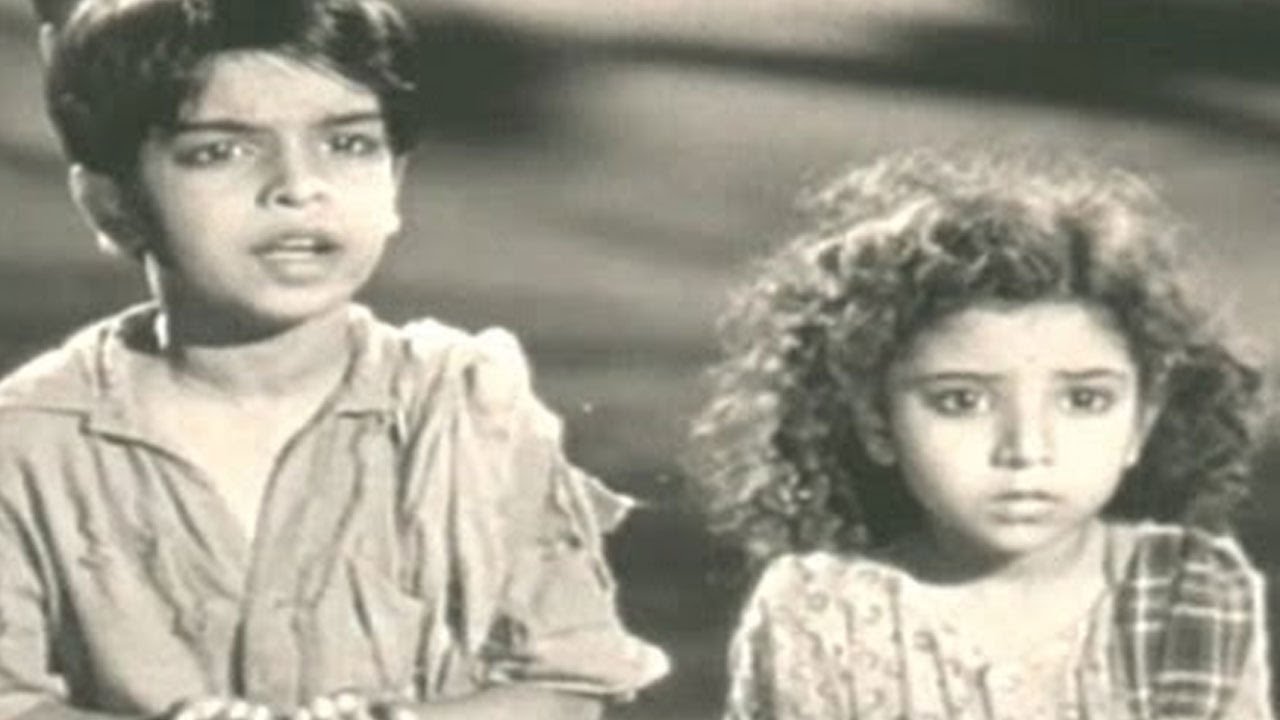 Amma Roti De Baba Roti De - Lata Mangeshkar, Sansar Emotional Song ...