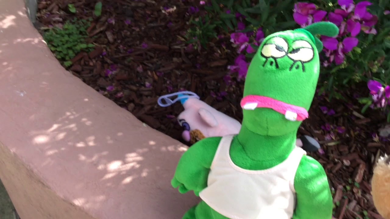 Uncle plush grandpa- The cool reindeer part 1 - YouTube