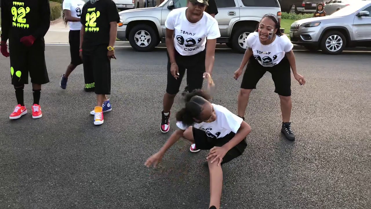 Most Entertaining Clown Dancers l Tommy the Clown l OfficialtsquadTV ...