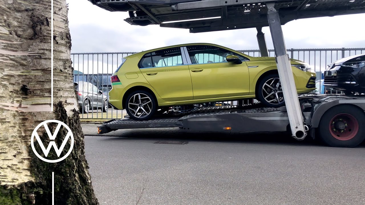 New Volkswagen Golf 8 (2020) Yellow Lemon first edition arrives in the ...