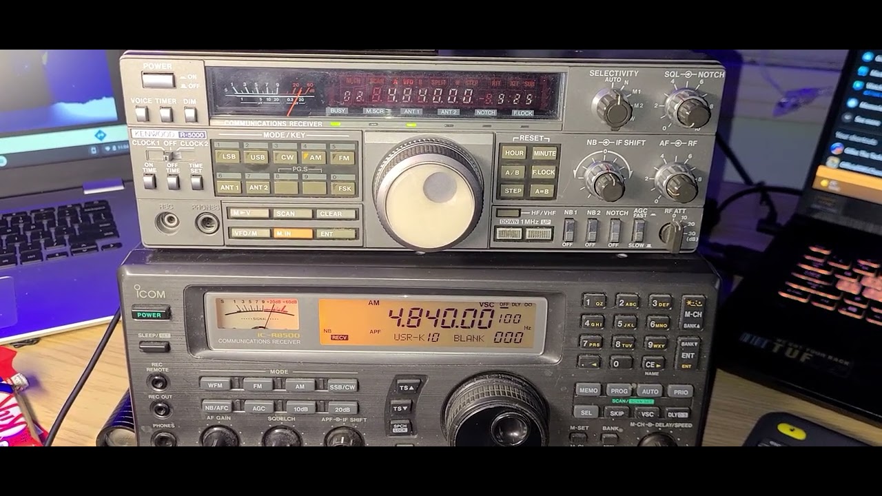 Kenwood R-5000 VS Icom IC R8500 on WWCR 4840 kHz - YouTube
