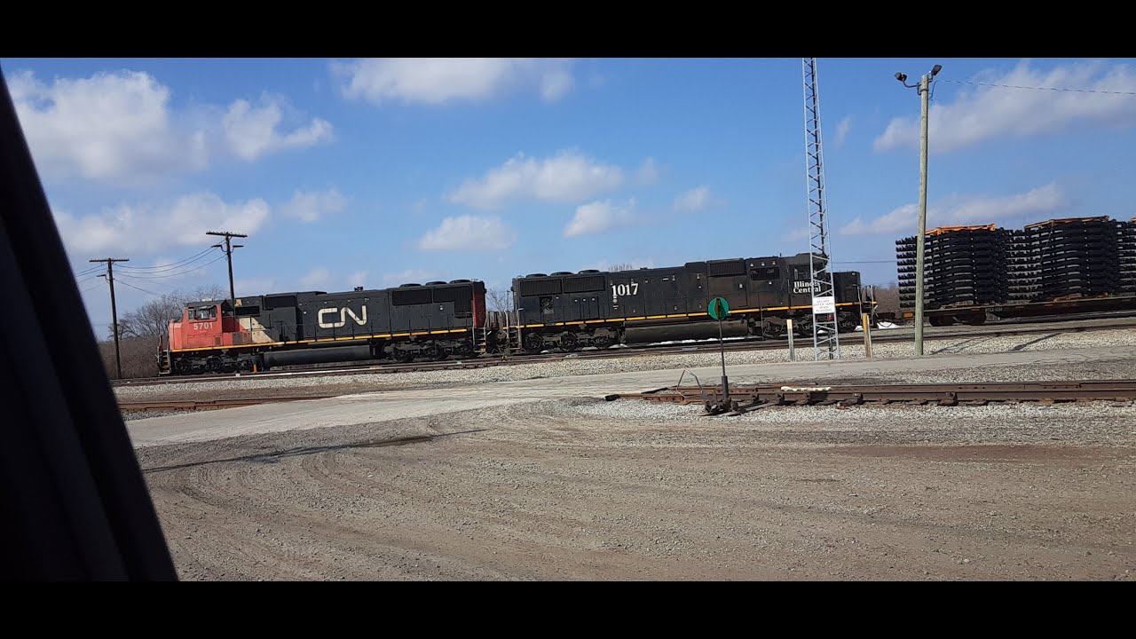 Awesome trains in flat rock and romulus Michigan - YouTube