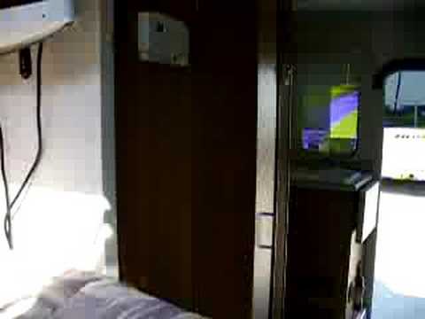2005 LANCE MAX 881 - YouTube