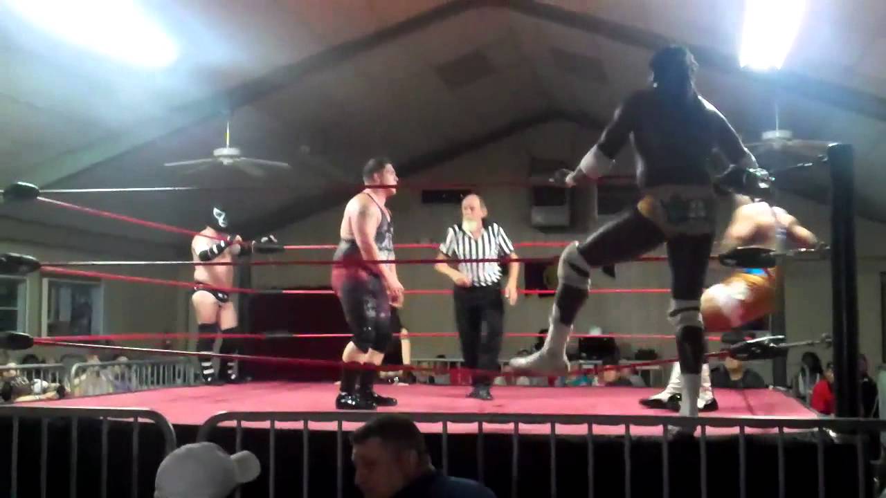 Haniel T & Byron Wilcott vs. Nick Bondage & Sean Crow (8-18-2012 ...