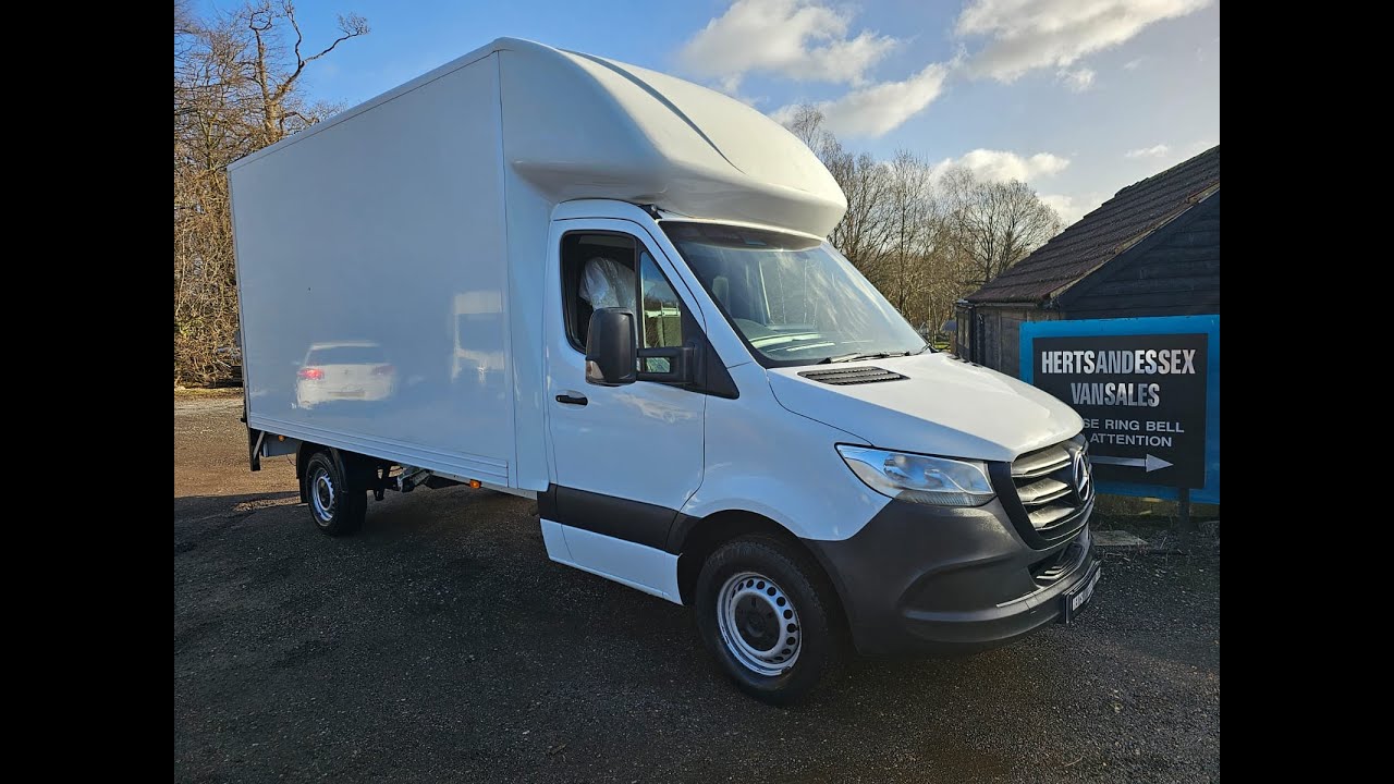 MERCEDES SPRINTER LUTON VAN - YouTube