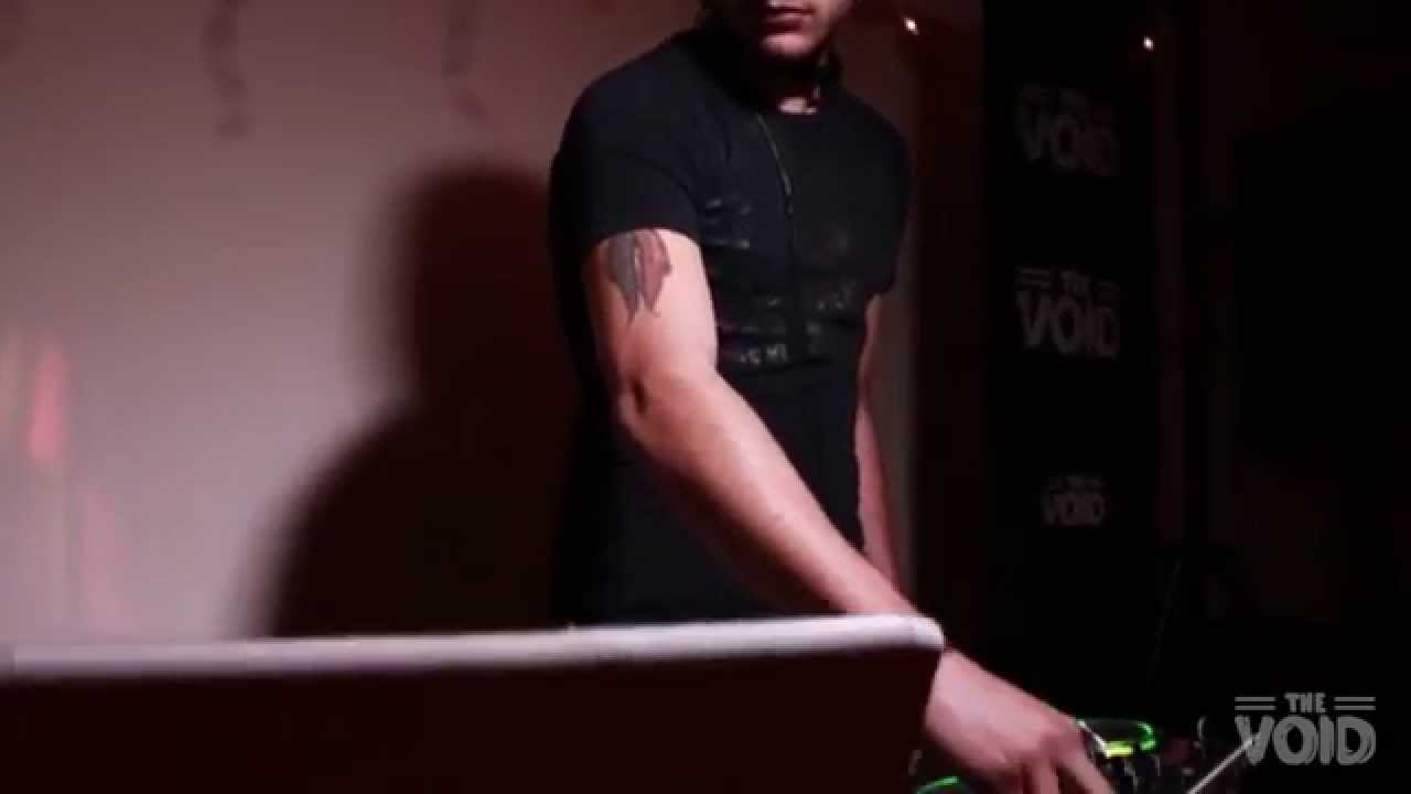 Pablo Cobos - Promo EnterTheHorror 2014 by THE VOID - YouTube