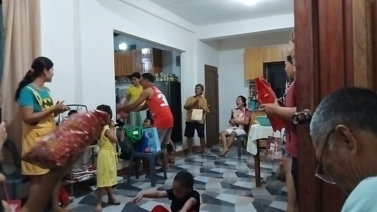 So much laughter; indeed, I love my manita - YouTube