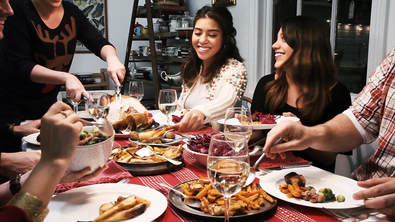 The Christmas Feast Box from Abel & Cole - YouTube