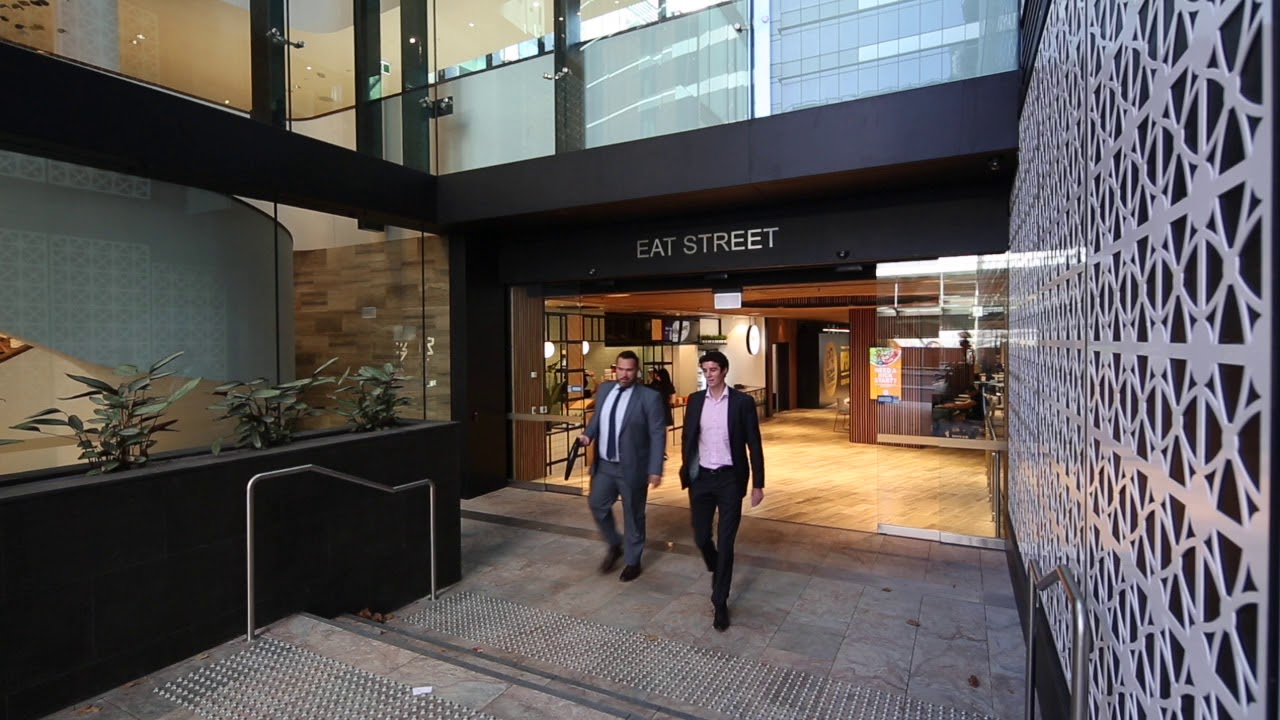 record TSA 22 Telescopic Sliding Door - Northpoint, North Sydney - YouTube
