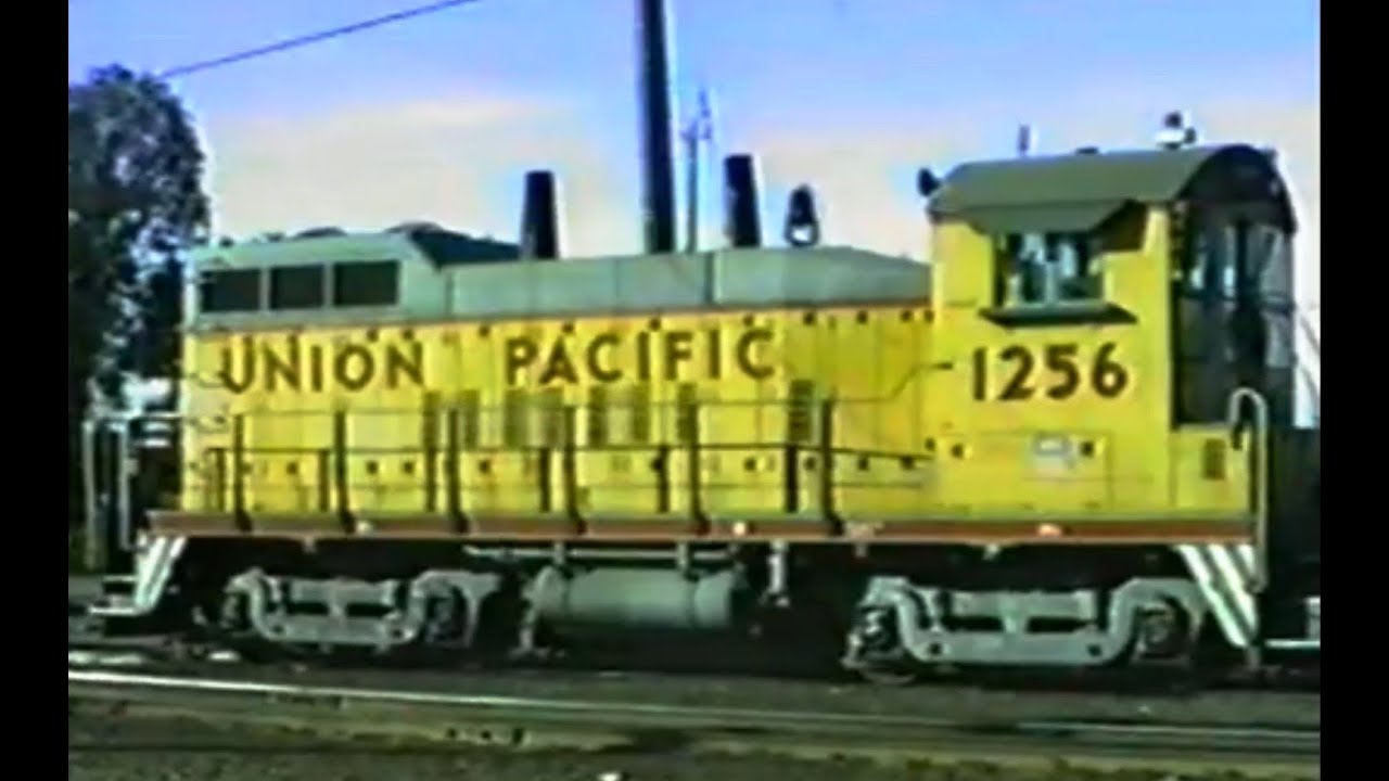Union Pacific, Middle Harbor Rd, Oakland CA 1990 - ex WP GP35 and UP ...