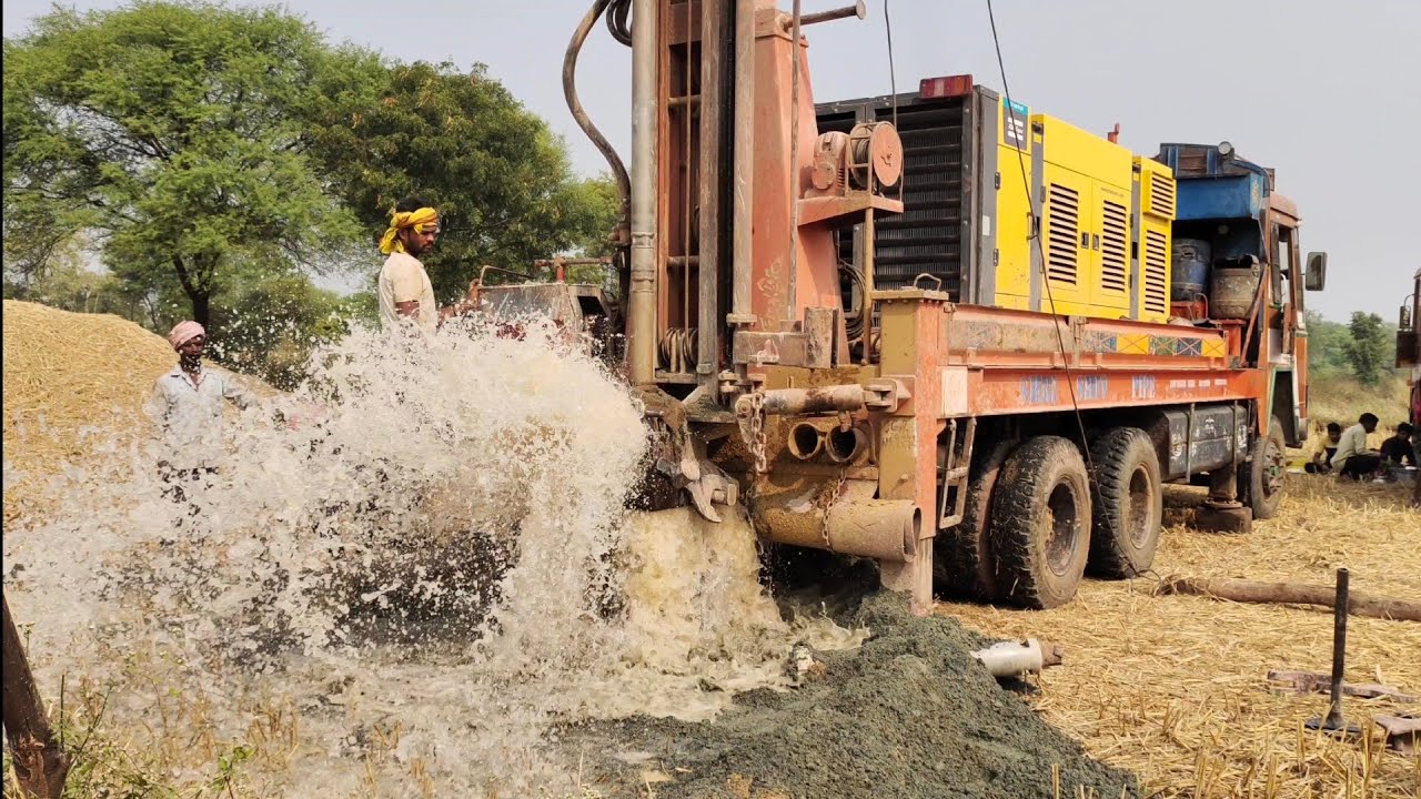 Step Into Step Borewell Drilling | 60 Feet Deep Borewell 25Hp Water | Guru Tubewell World - YouTube