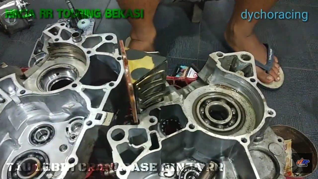 MENGERTI LEBIH JAUH!!! CRANKCASE NINJA RR II DYCHO RACING - YouTube
