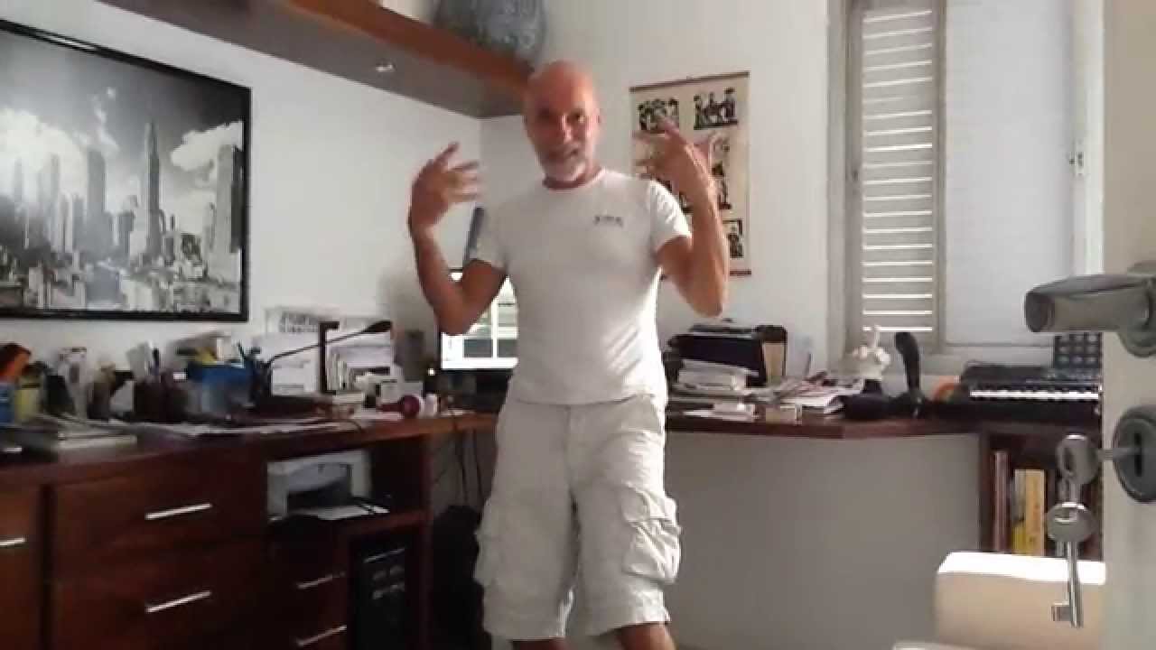 Milton Levy - o Musical - YouTube