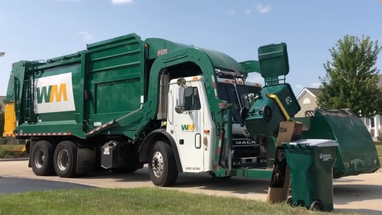 Waste Management CNrG Heil Freedom Garbage Truck- Townhome Cart Lines ...
