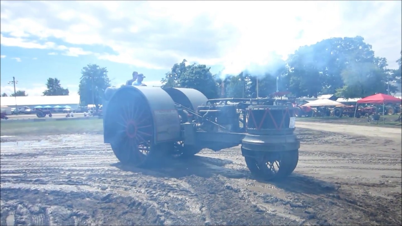 The ONE Remaining Wallis Bear Tractor, and a Minneapolis 35-70 running ...