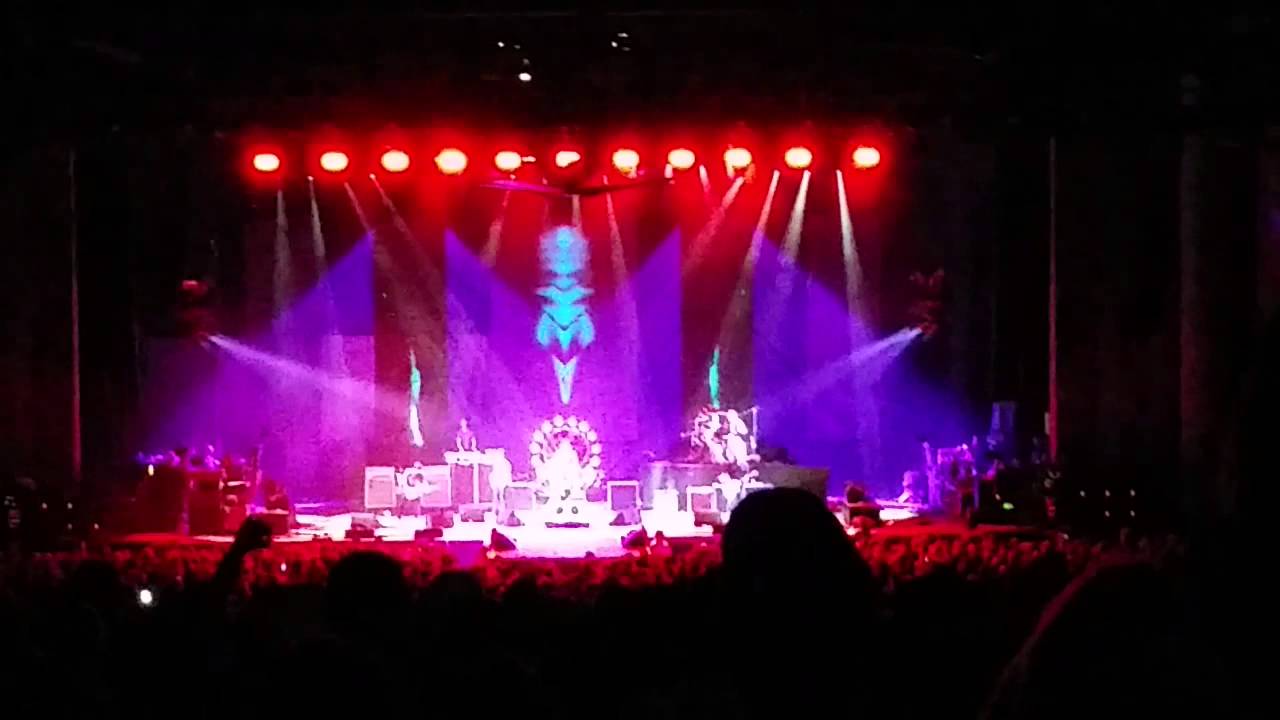 Foo Fighters in Phoenix 9/25/2015 - YouTube