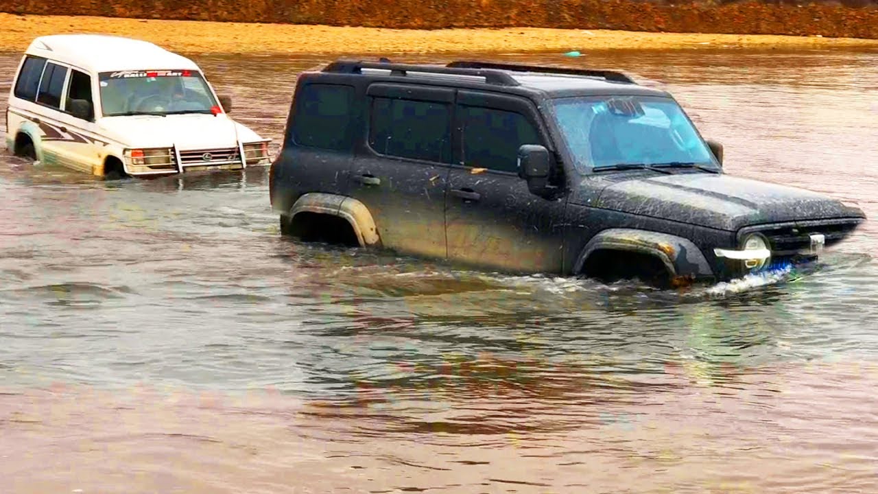 Land Cruiser, Tank 300 vs Jeep Wrangler Team PK Off-road Driving | Jeep ...