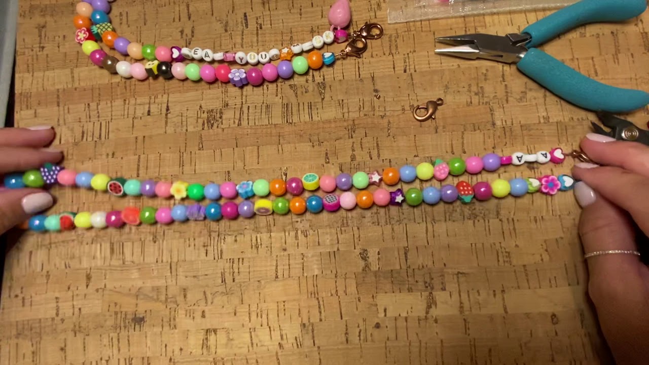 Beaded mask holder instructions using wire and crimp beads. - YouTube