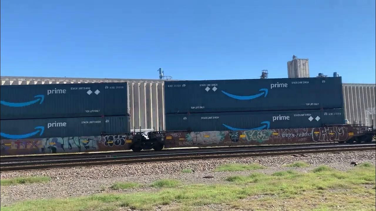 Southbound BNSF Intermodal Train going through Saginaw TX November 9 2024 - YouTube