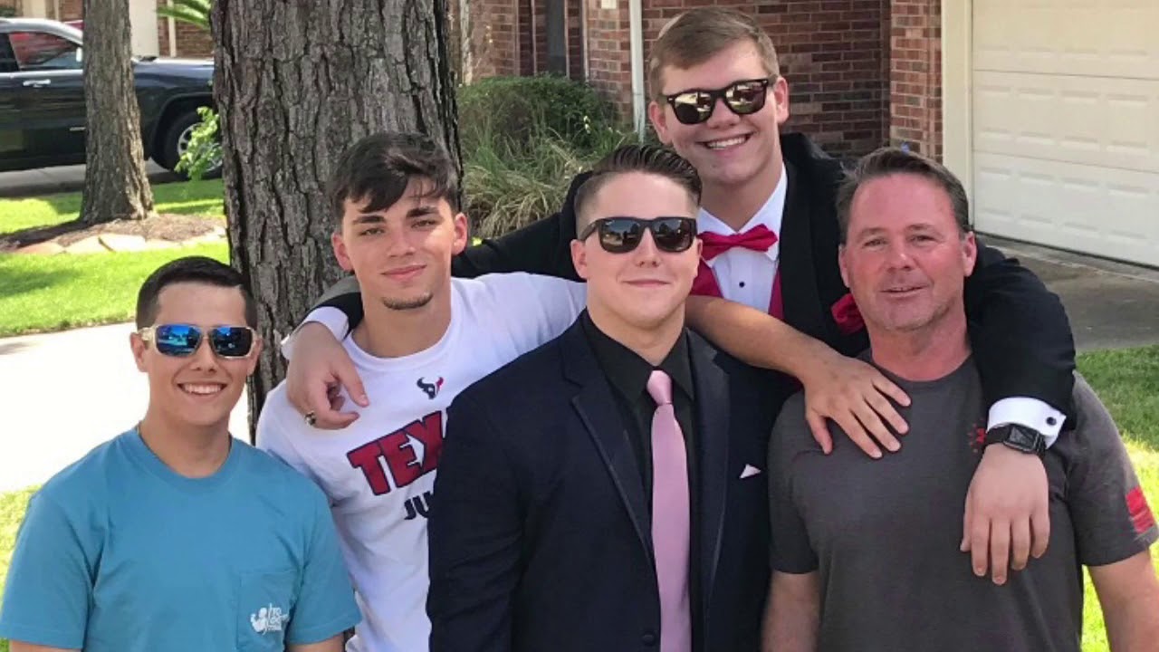 Senior legacy Kyle wall - YouTube