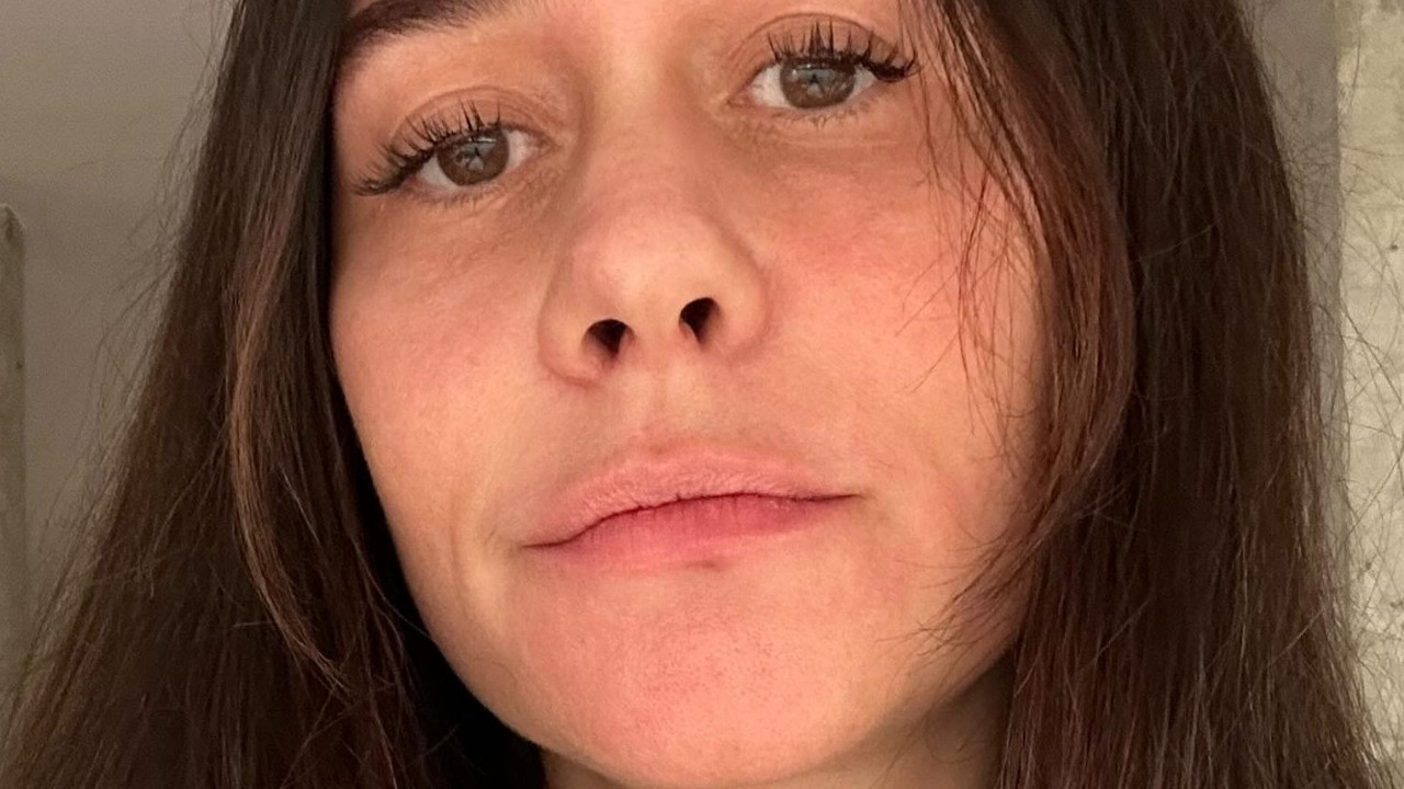 Alessandra Negrini Brilha em Fotos de Biquíni e Exibe Toda sua Beleza ...