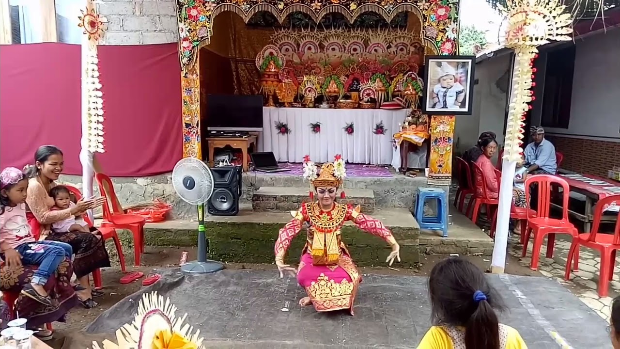 Tari Condong by : Komang Dina Aristya - YouTube