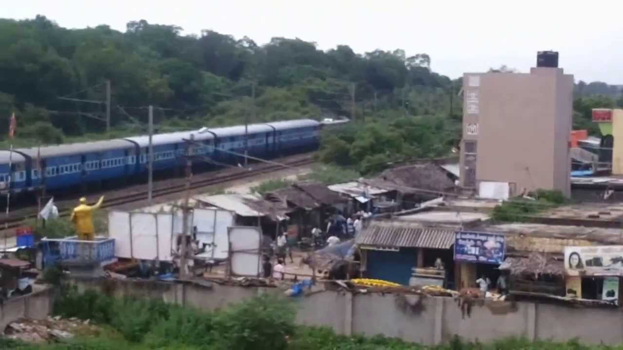 Banavaram / Sholingur Railway Station - YouTube