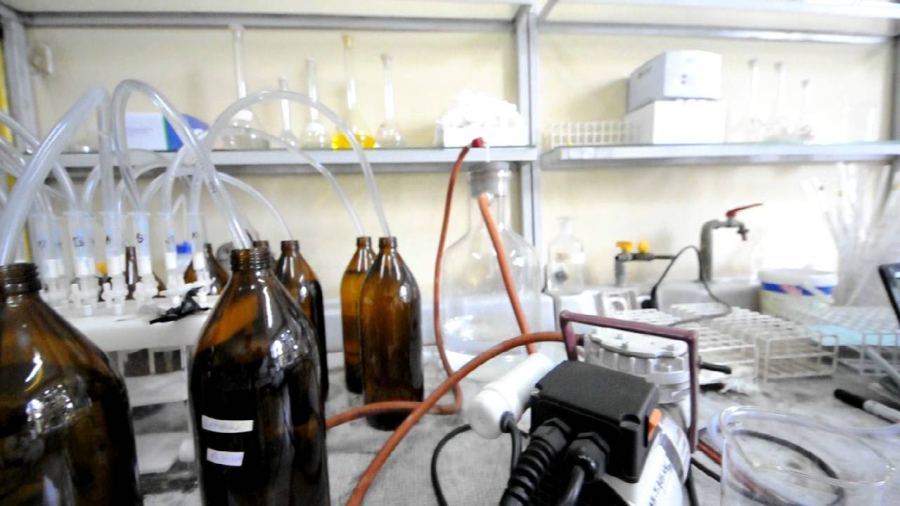 Automated Manual Solid Phase Extraction SPE - YouTube