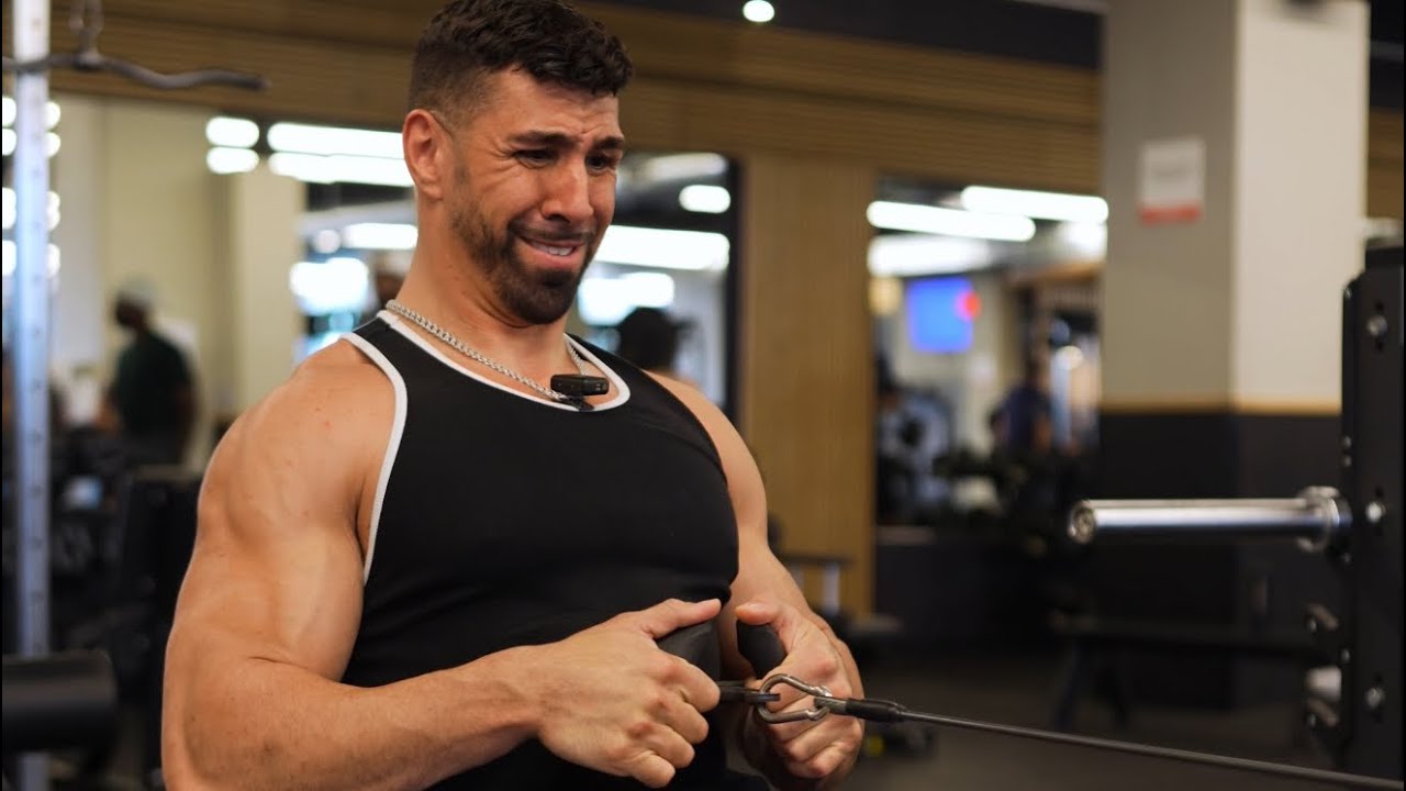 Winter Bulk Day 30 - Back Day - YouTube