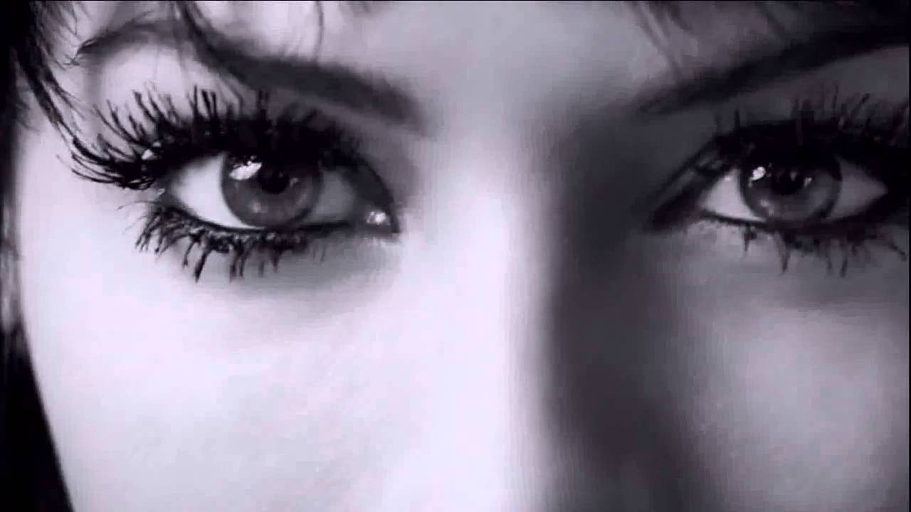 Maybelline "Colossal Chaotic Lash!" Mascara TV Commercial (Summer 2015 ...