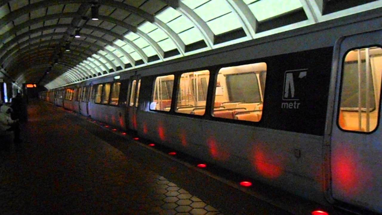 DC Metro (WMATA): Grosvenor bound Red line train at Wheaton - YouTube