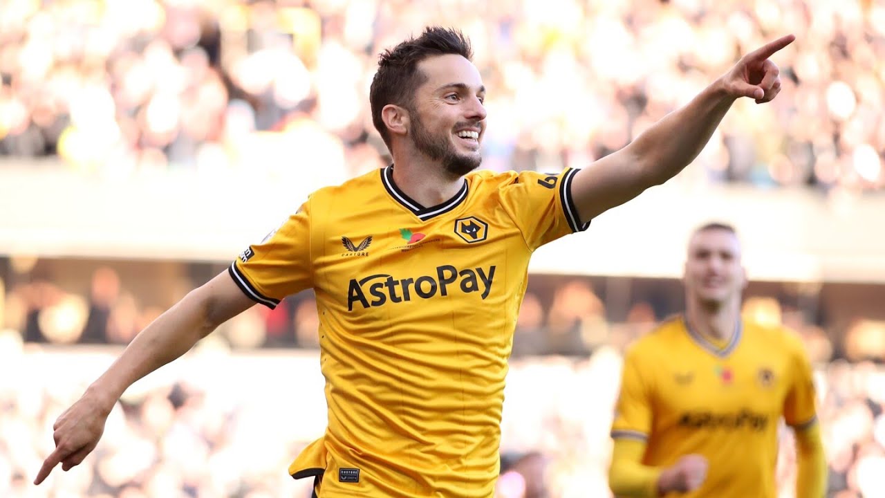 Pablo Sarabia scores incredible goal for Wolves vs Tottenham - Video ...