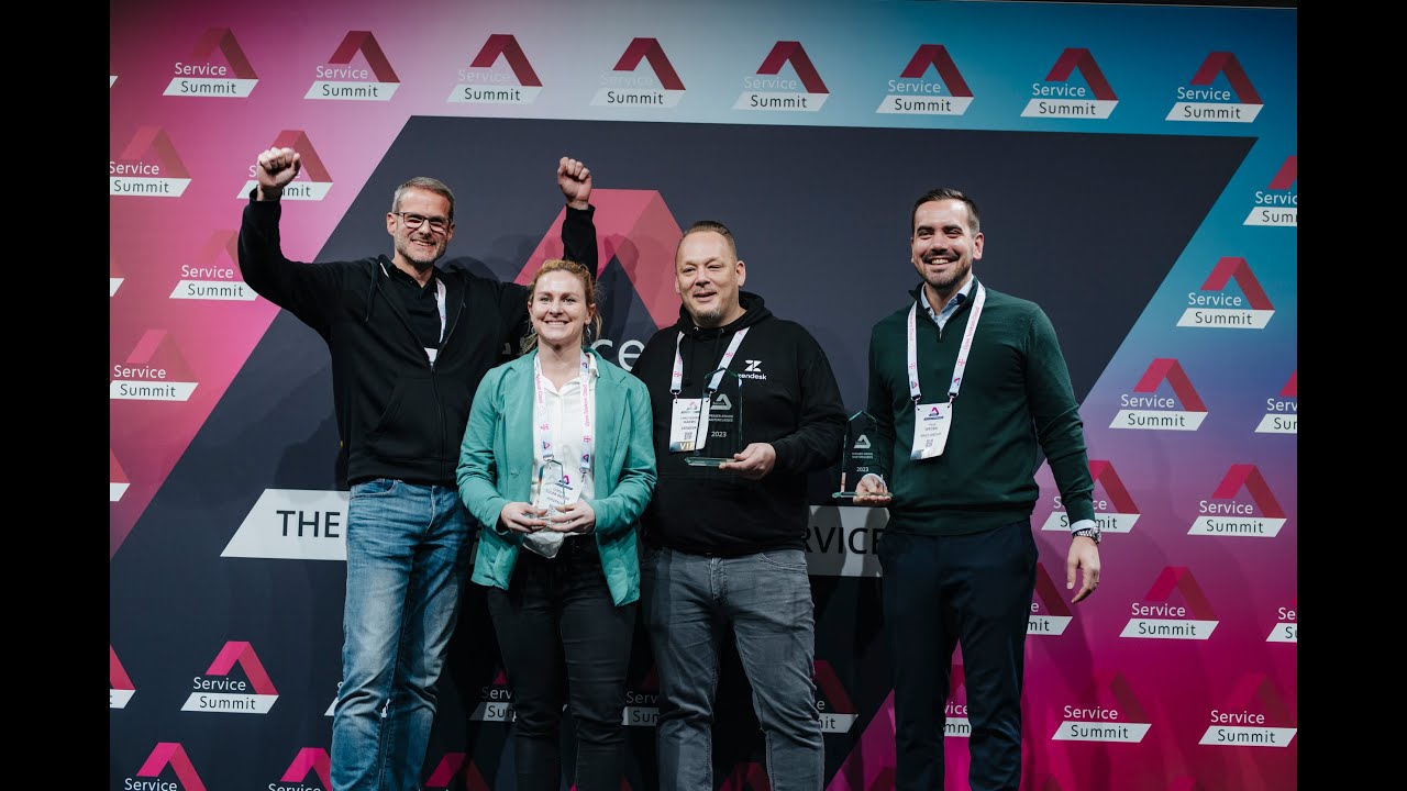 Verleihung der Service Summit Masterclasses Speaker Awards Tag 1 - Service Summit 2023 - YouTube