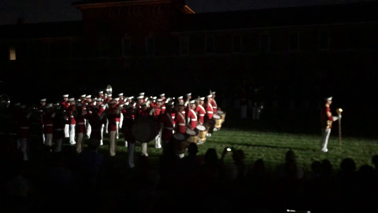 USMC Drum and Bugle Corps, "Scotland The Brave" - YouTube