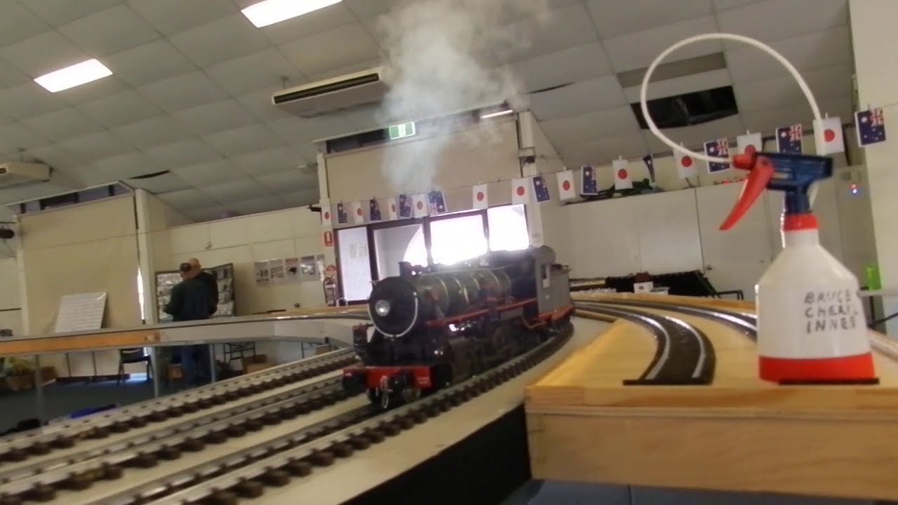 Live steam Queensland Railways QR AC16 - YouTube