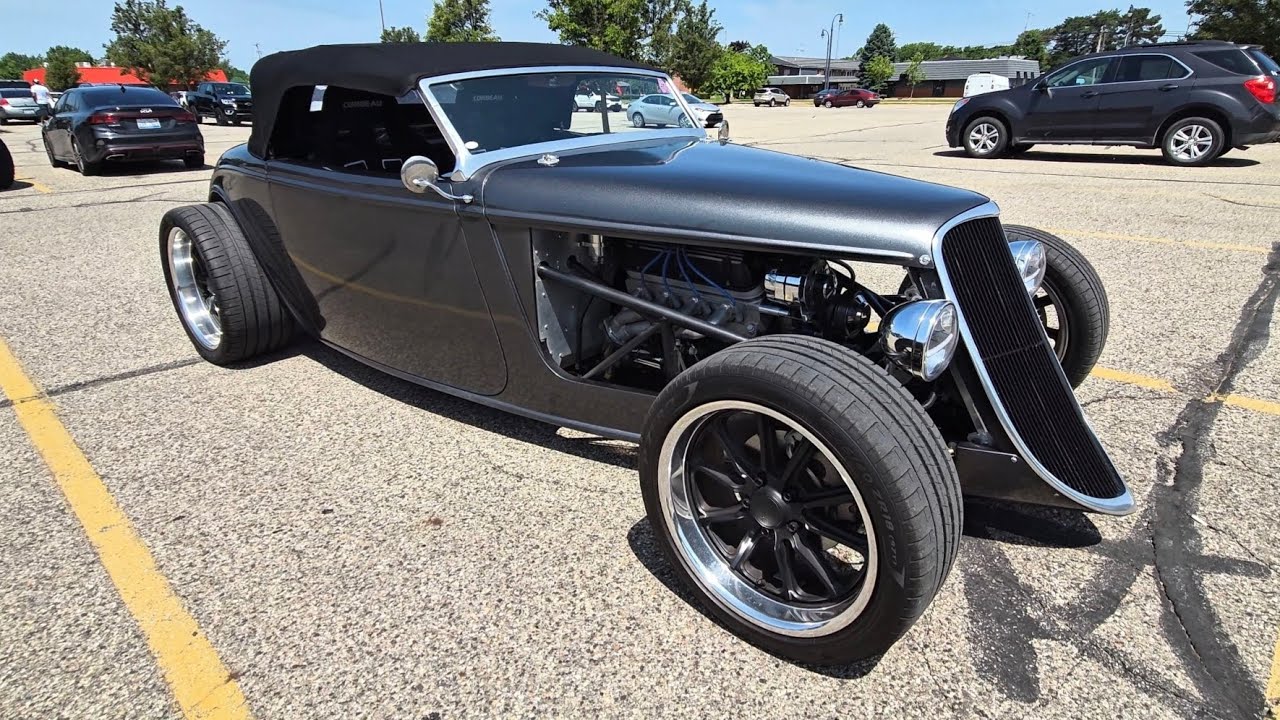 Factory Five '33 Hot Rod in the wild - YouTube