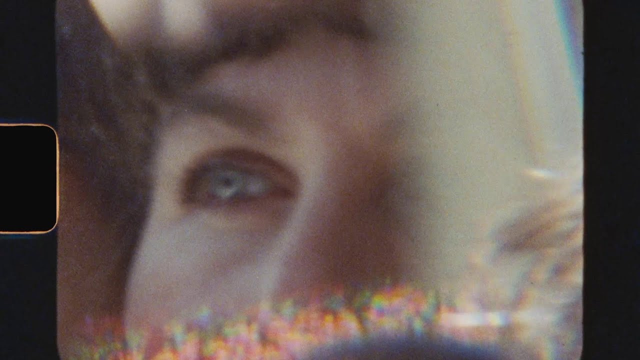 Phia Exiner - Tender Part - YouTube