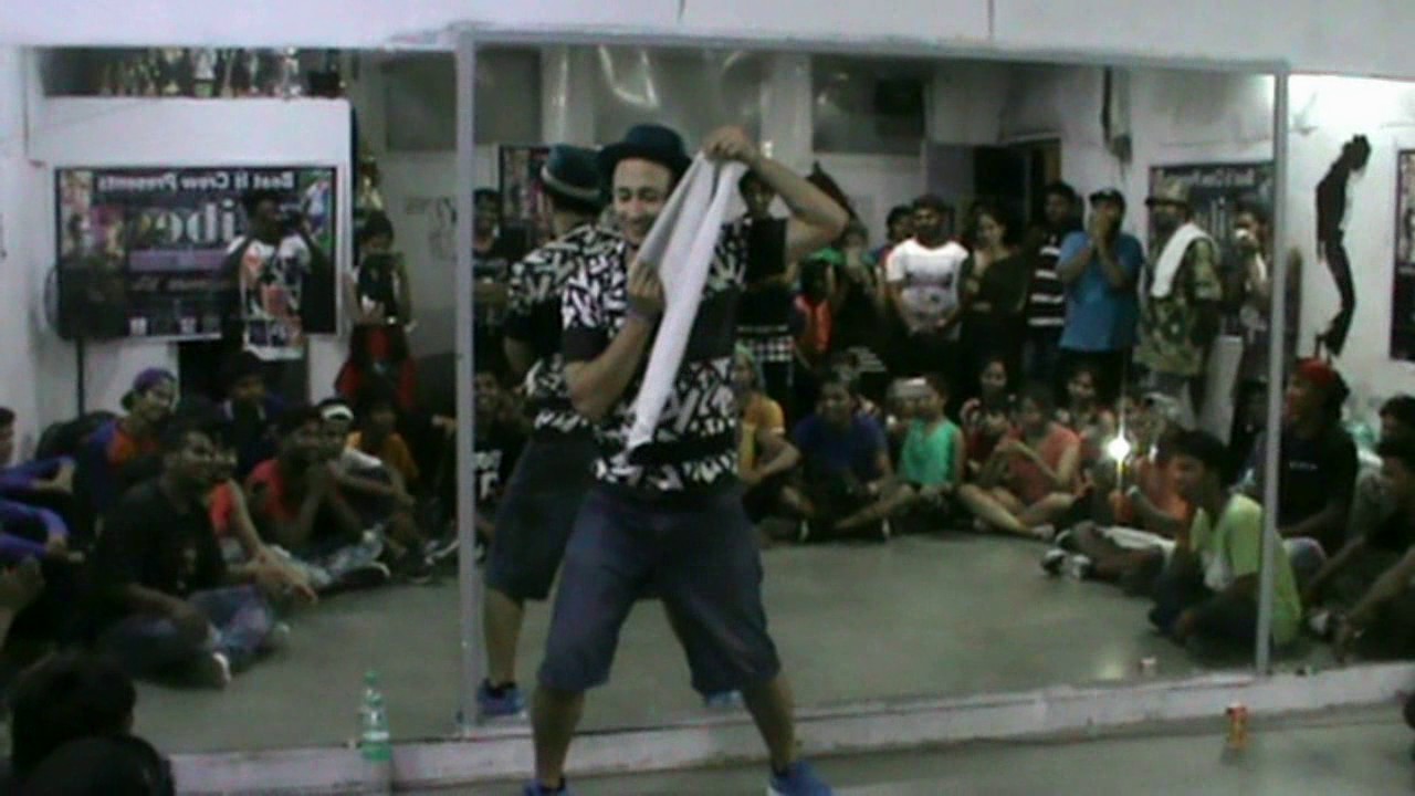 HARSHVARDHAN BHAN | FUNKEY | SHOWCASE (BAIRI PIYA) IN BHOPAL 2017 - YouTube