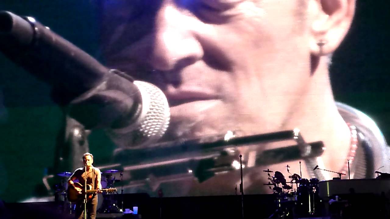 Bruce Springsteen - Thunder Road @ Kilkenny 27-07-2013 - YouTube