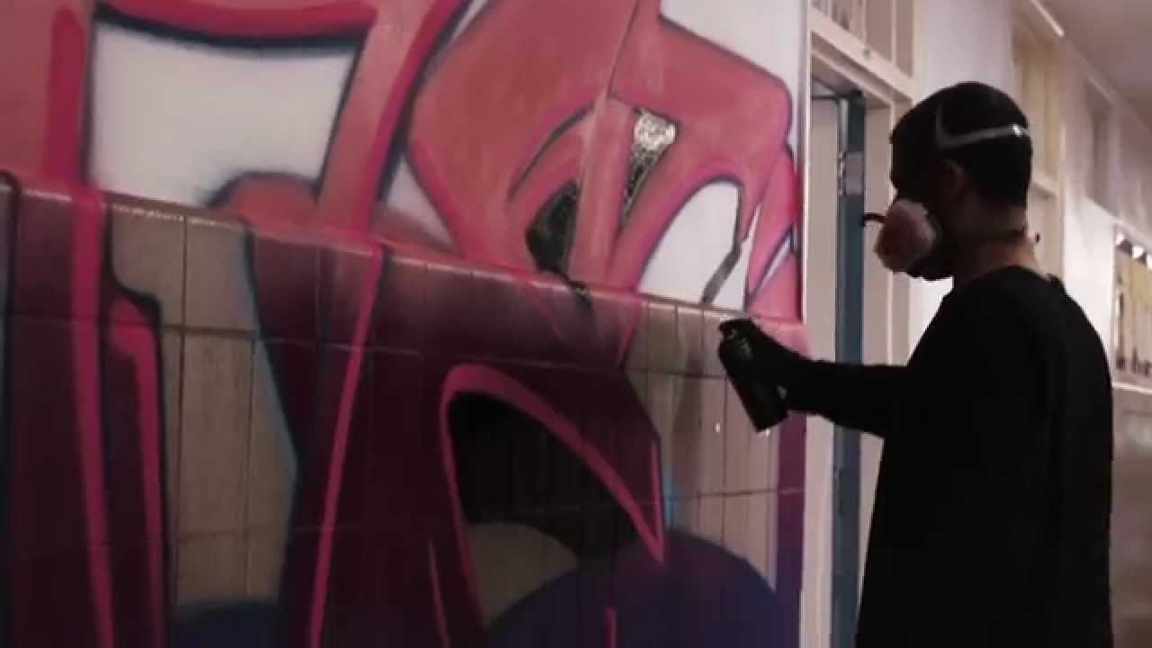 August Martin Takes Flight: 5 Pointz, Artists and Students Collaborate ...