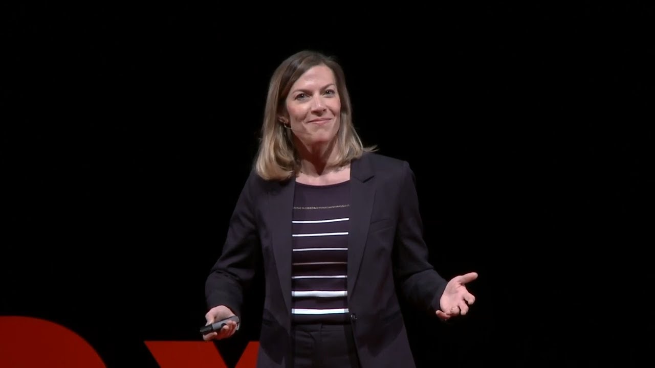 L'immersion dans le Vendée Globe | Laura Le Goff | TEDxLaBaule - YouTube