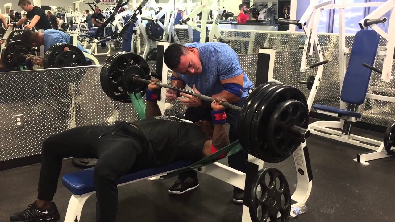 Xmas Eve Bench Press Progression | Mike Rashid | Tony Masters - YouTube