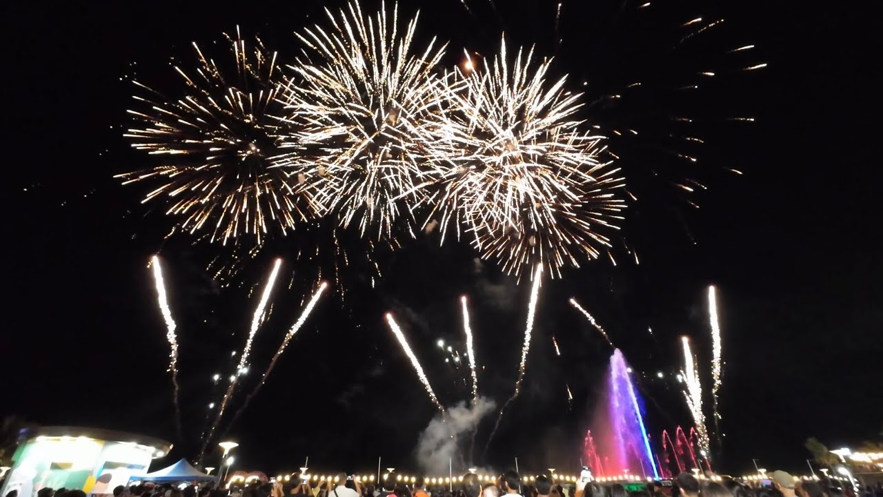 SM Mall of Asia Pyromusical - April 13, 2024 - YouTube