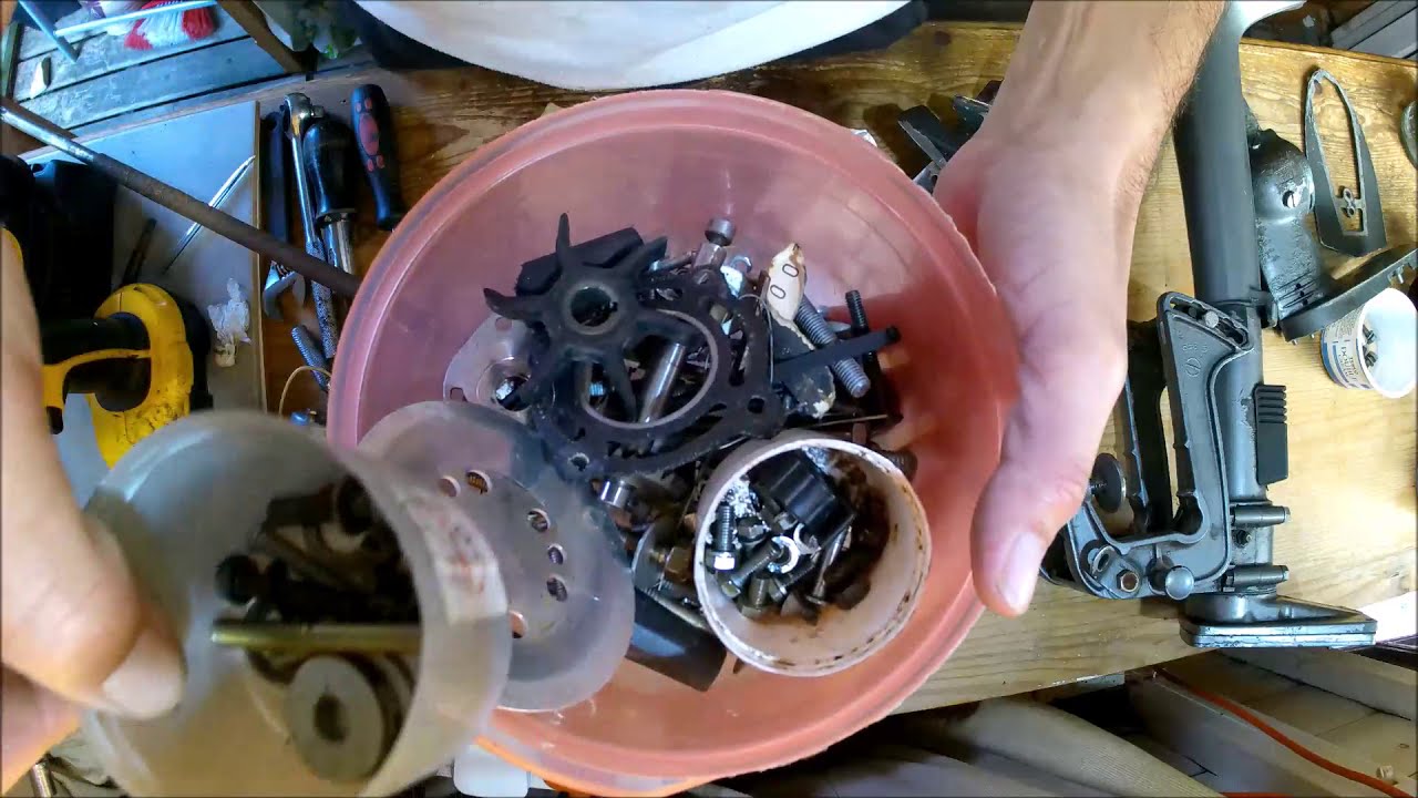 scrap Mariner 2HP outboard Will it run ???? - YouTube