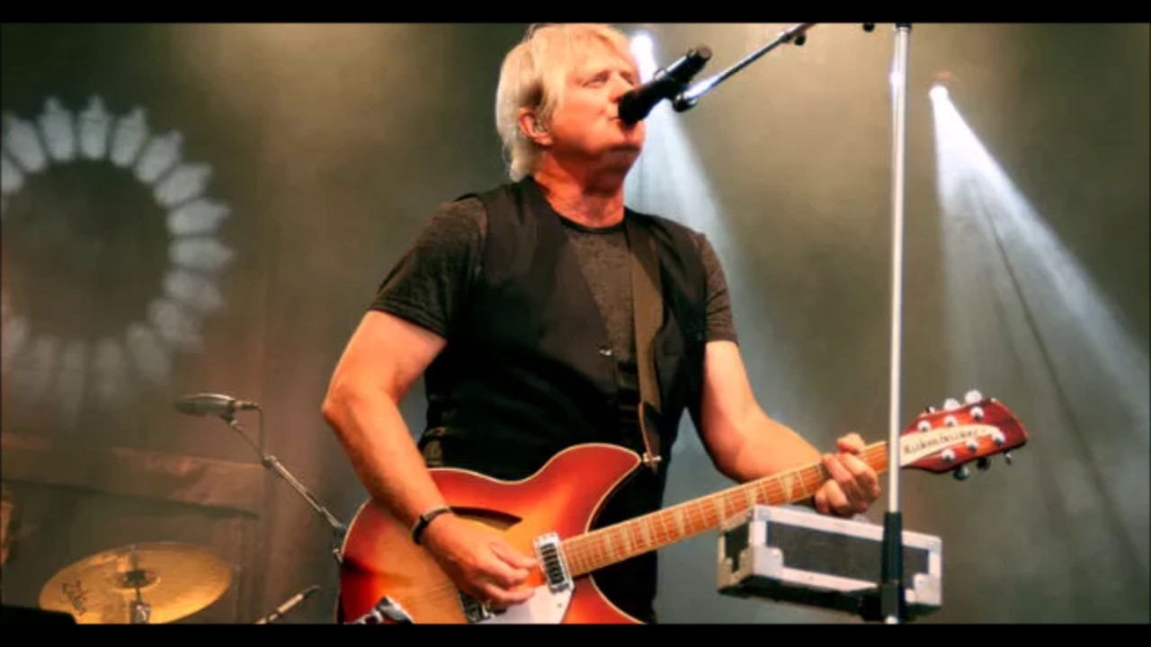 Tom Cochrane - YouTube
