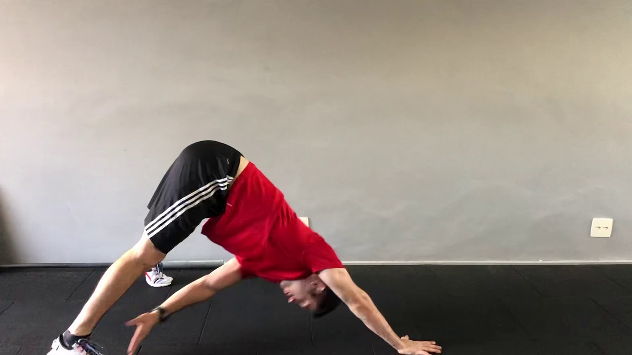 Posterior alternado em prancha - YouTube