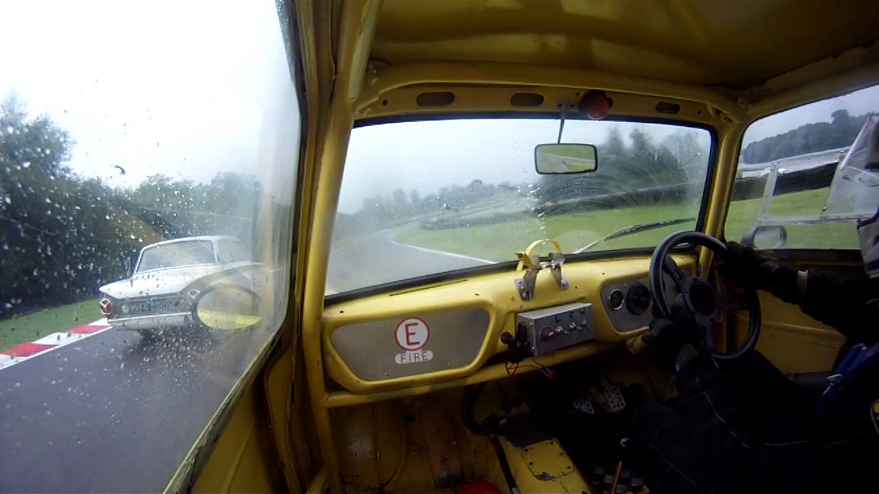 Historic Touring Cars Bob Bullen at Oulton park race 1 2015 - YouTube
