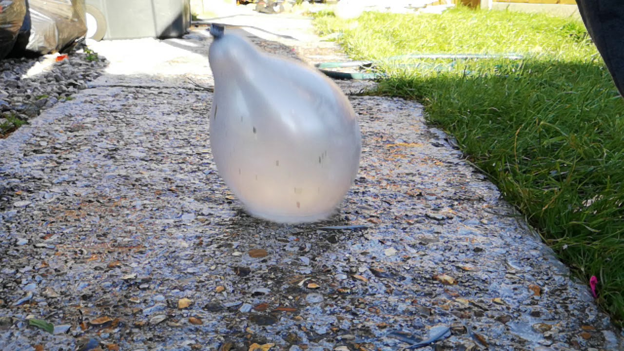 Water balloon drop fail - YouTube